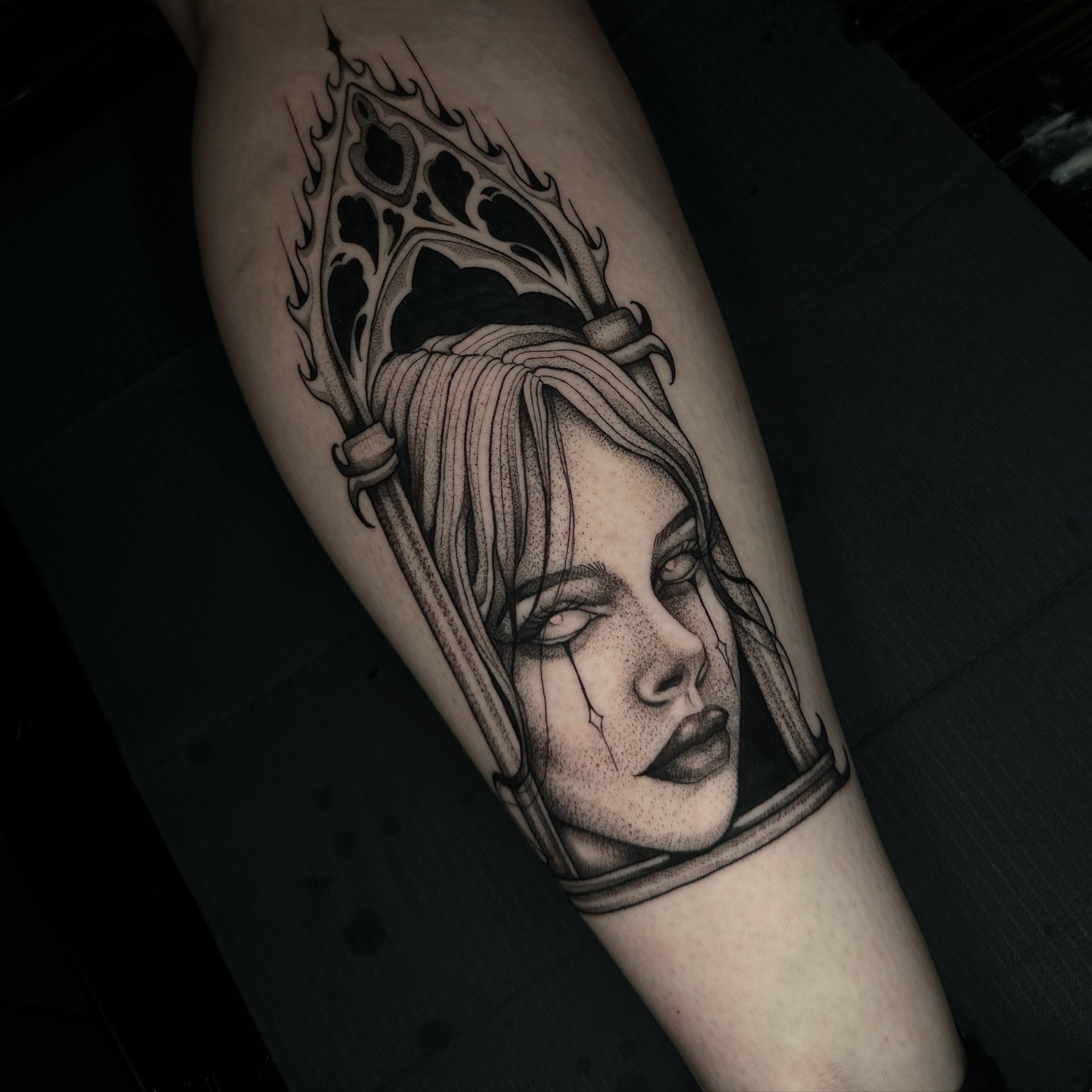 Tatouages Gothiques : Symbolisme, Styles et Idées | VeAn Tattoo